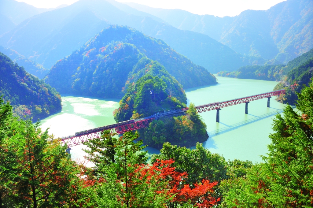 大井川鉄道井川線 奥大井湖上駅 - テレしずWasabee わさびー